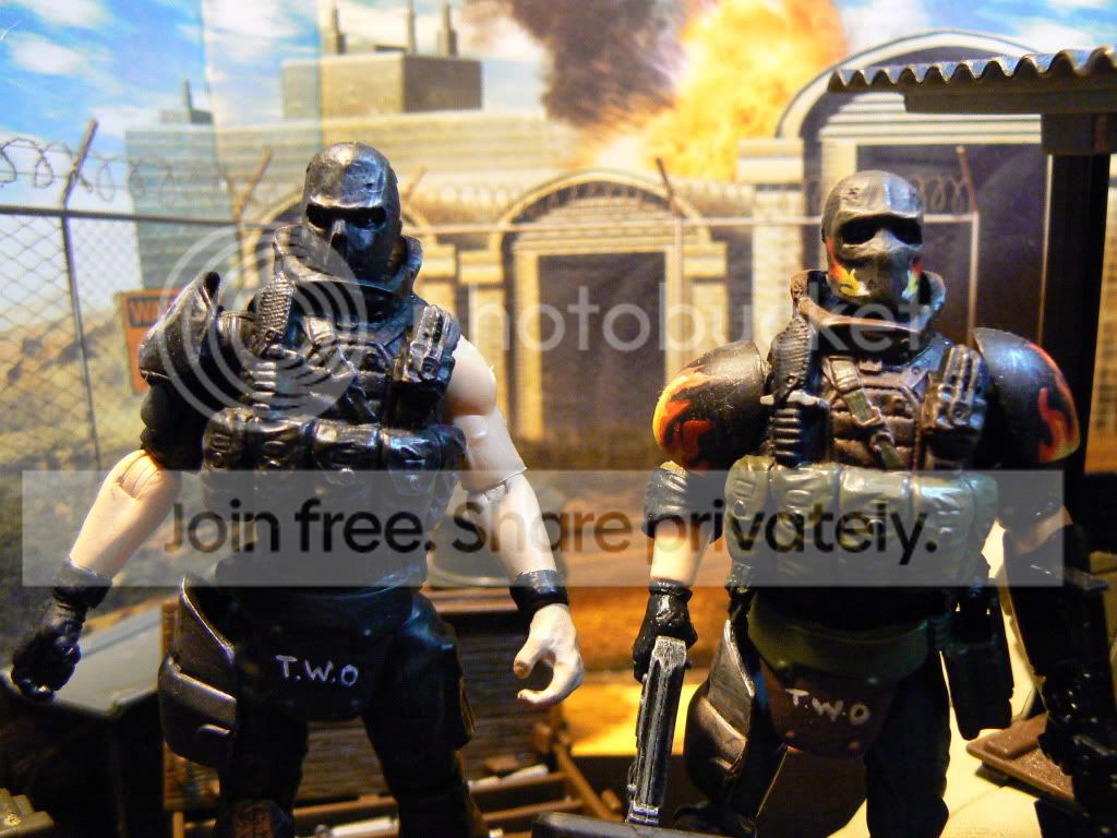 Doc's Army of Two Custom Salem and Rios - HissTank.com